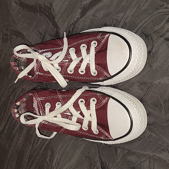 Converse | Shoes | Burgundy Converse Sneakers | Poshmark